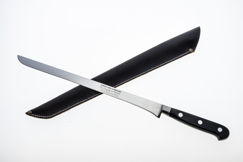 Large ham knife Simón PRO Forjado with stitched leather seath